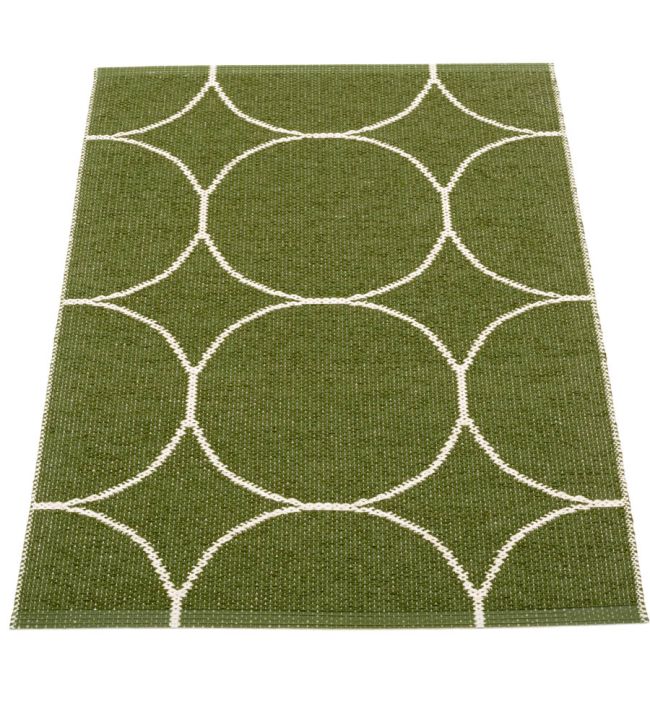 Boo Rug in Dark Olive/Vanilla by Pappelina | Jane Clayton