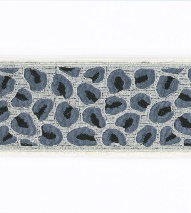 Pardus Velvet Trimmings in 595 by Travers | Jane Clayton