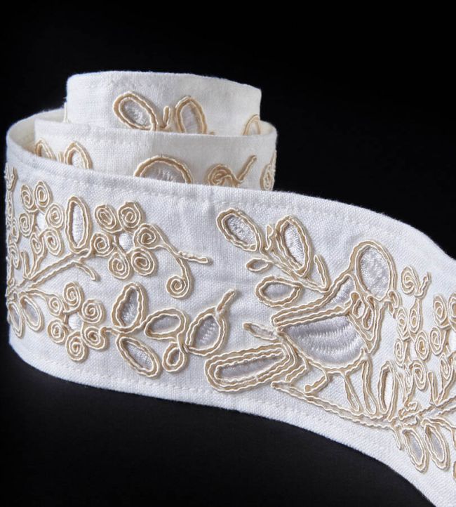 Songbird Trimmings in 990 by Travers | Jane Clayton