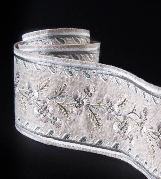 Terrace Vine Trimmings in 894 by Travers | Jane Clayton