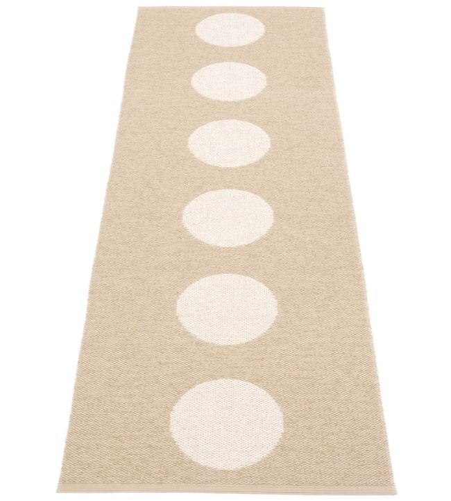 Vera Runner Rug in Beige/Vanilla by Pappelina | Jane Clayton
